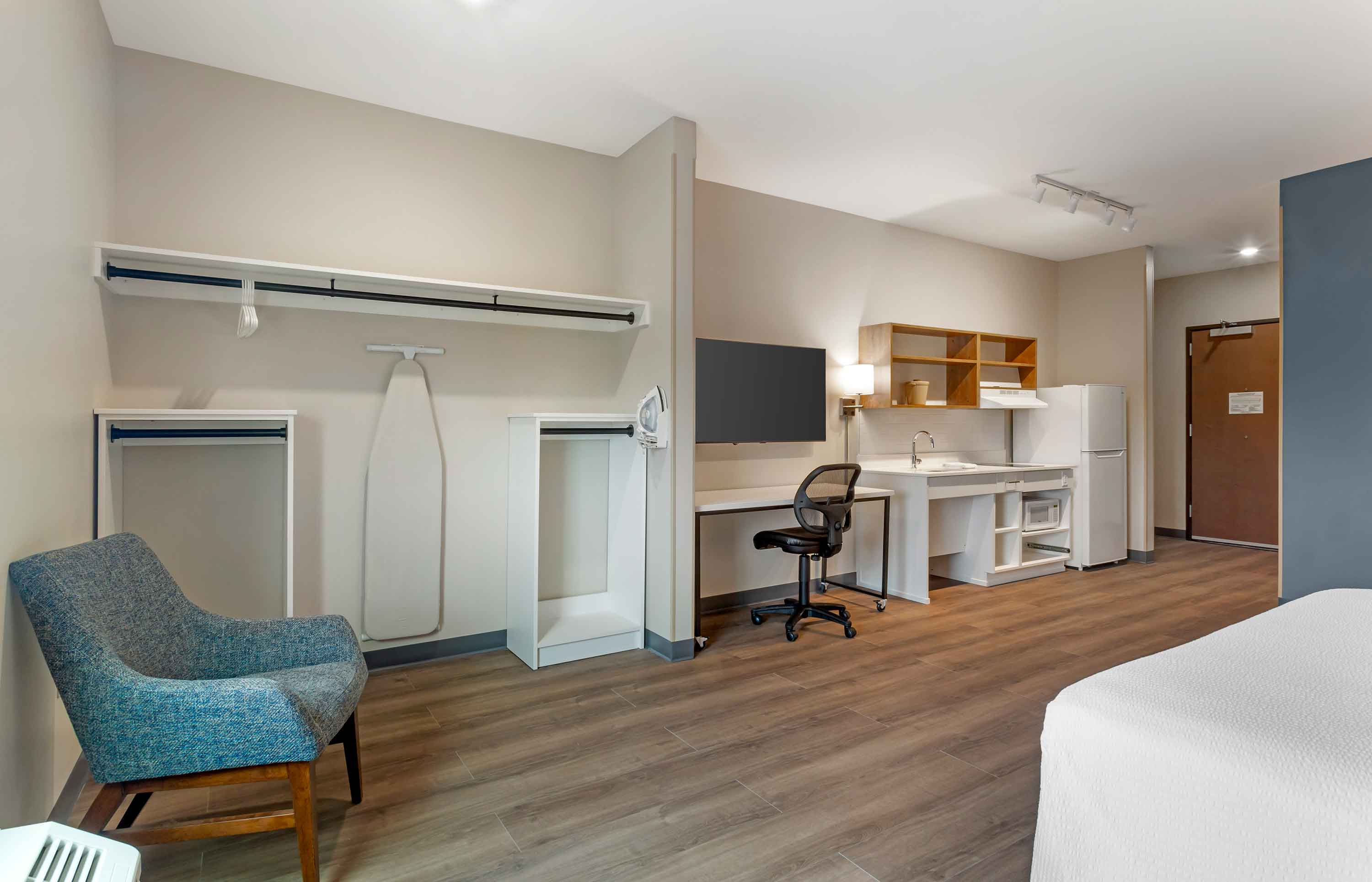 Premier Suites Bradenton | Extended Stay America